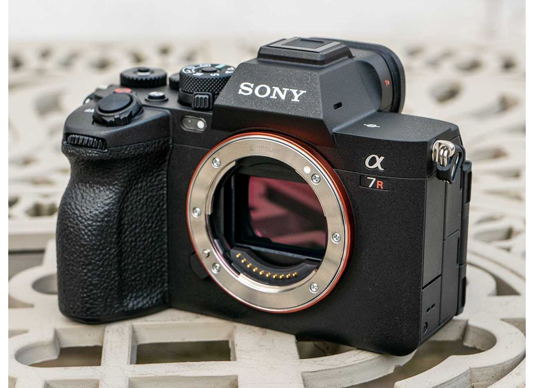 Sony A7R V Hands-on Photos | Photography Blog