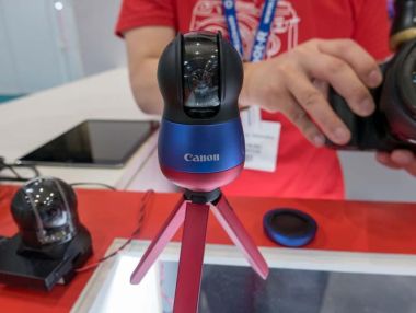 Canon 100-400mm Smartphone and 360-degree Intelligent Concept Cameras ...