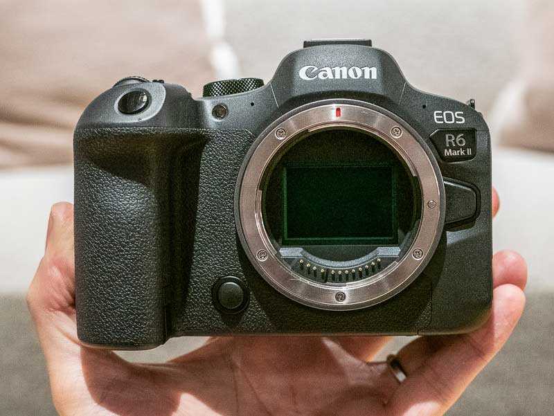 Canon EOS R6 Mark II Hands-on Photos | Photography Blog