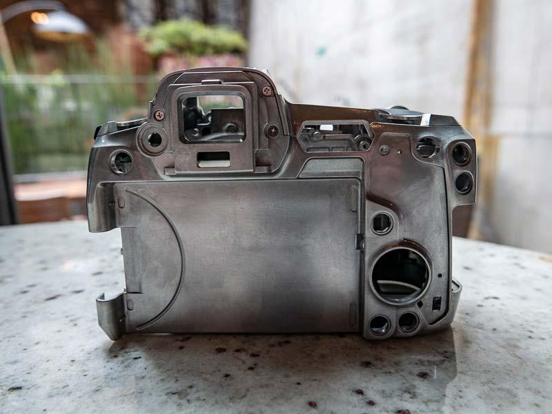 Take a Look Inside the Canon EOS R | Photography Blog