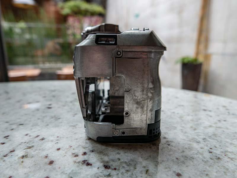 Take a Look Inside the Canon EOS R | Photography Blog