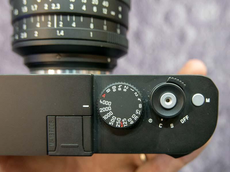 Zenit M Full-frame Rangefinder Camera Hands-on Photos | Photography Blog